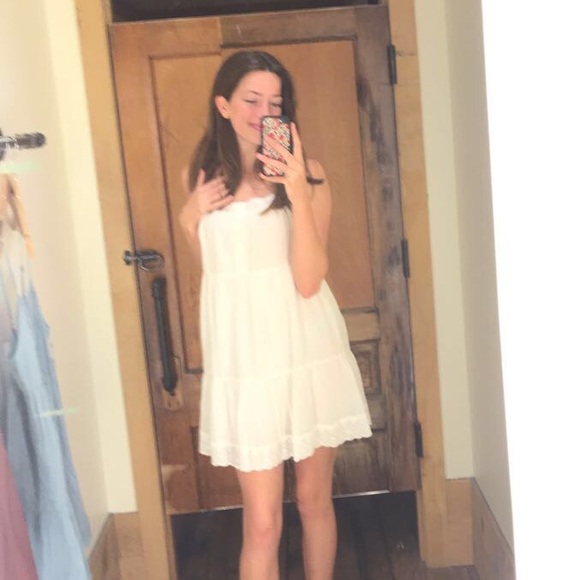 Ruby's Closet (@rubyw_24) | Poshmark